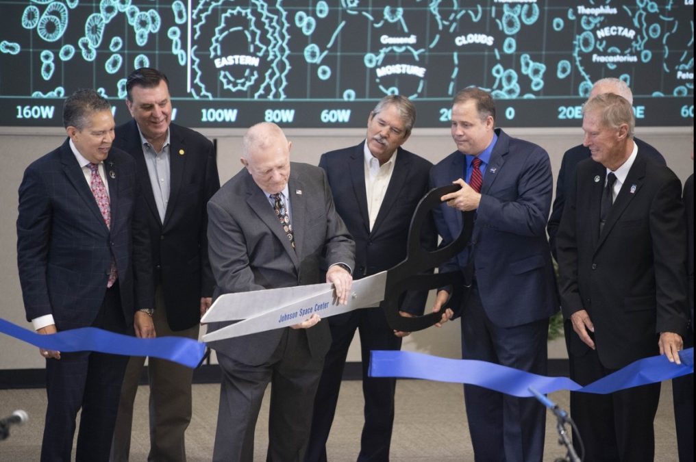 LA NASA reabre el centro de control de las Misiones Apolo